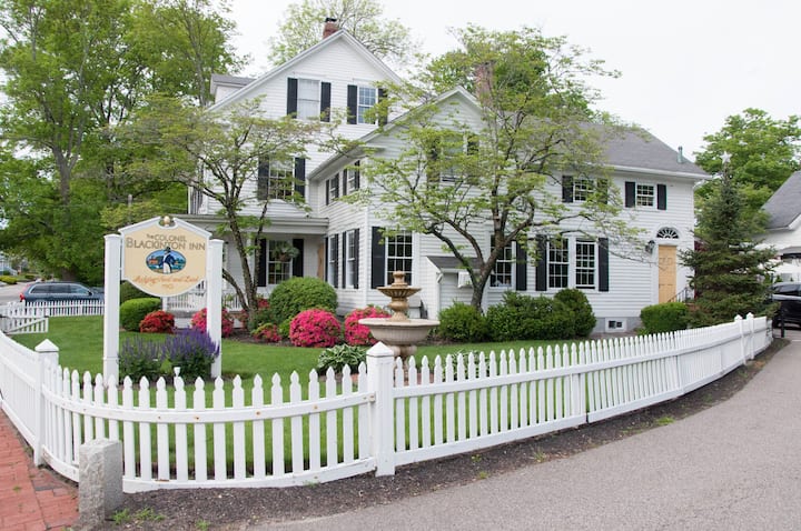Colonel Blackinton Inn Room #1 - Rehoboth, MA
