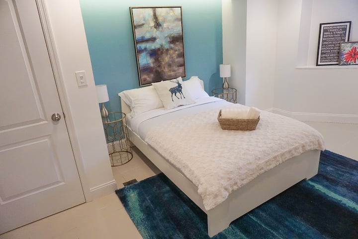 Spacious & Cozy Apartment, 35 Mins From Manhattan - Brooklyn, NY