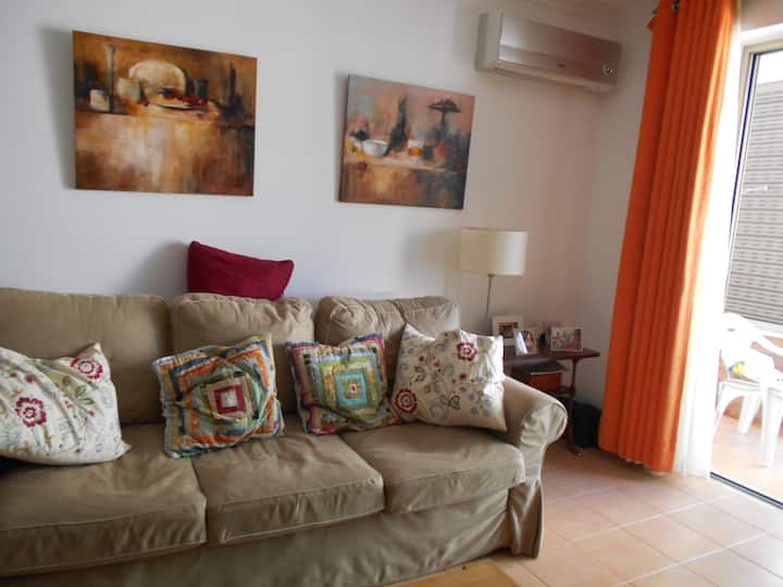 Apartamento 55 M2 En 1ª Linea De Playa. Montegordo - Monte Gordo