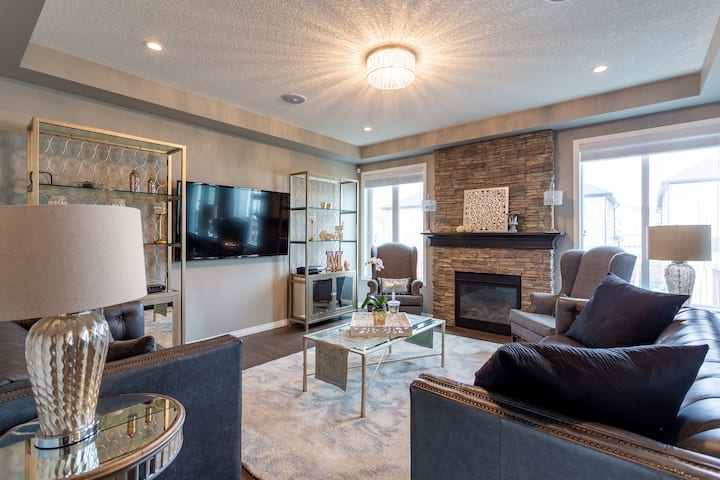 Escape To Your Getaway In Chestermere!
Stay Here! - Chestermere