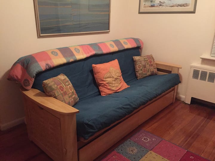 Comfy Private Room By The Beach (Lt Stays Welcome) - Long Beach, NY