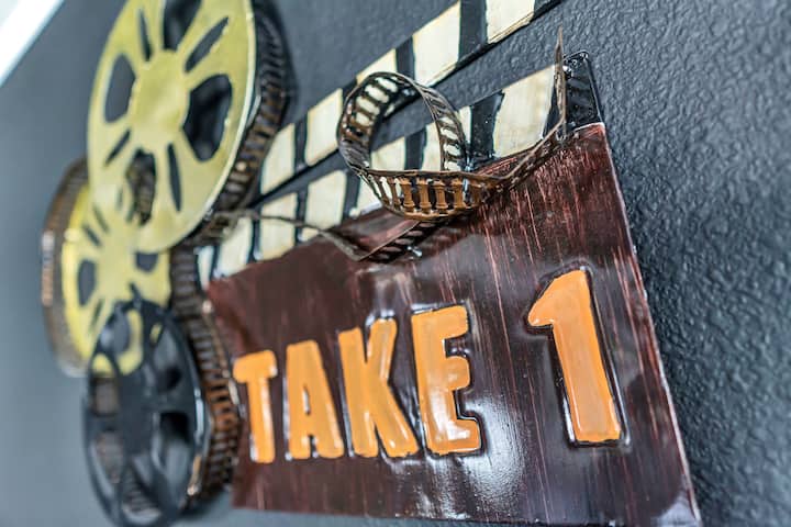 Florida’s Finest Lifestyle - Pool, Golf, 8 Br - Davenport, FL