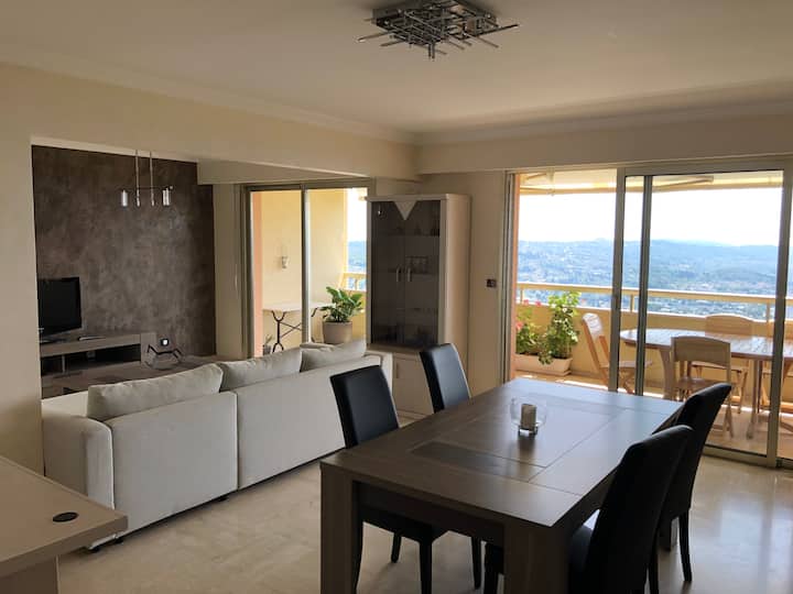 Moderne, Lumineux Vue Panoramique Mer Et Collines - Grasse
