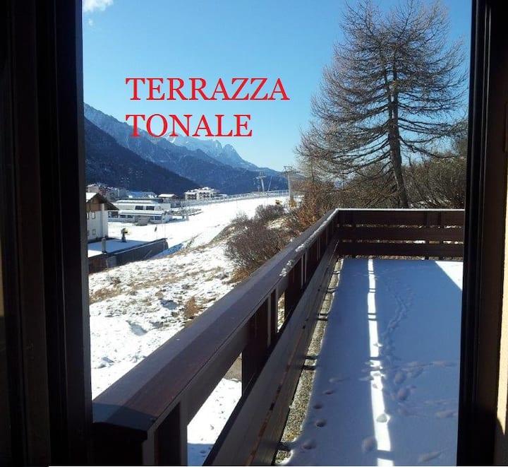Terrazza Tonale: Direttamente Sulle Piste Da Sci - Ponte di Legno