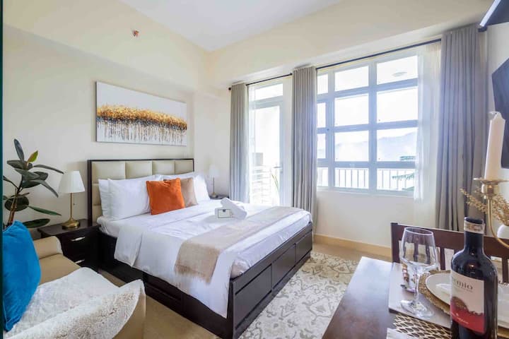 Twin Lakes Tagaytay - Modern Spanish Staycation 3 - Alfonso