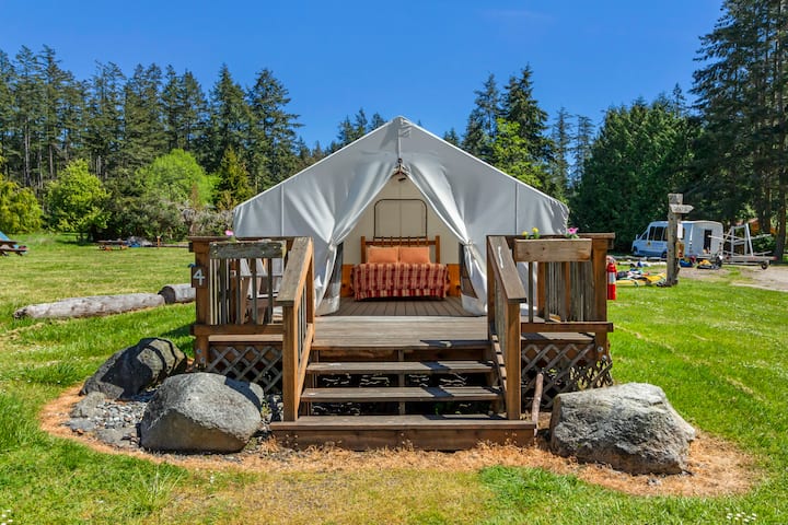 Glamping Cabin - Resort View - San Juan Islands, WA