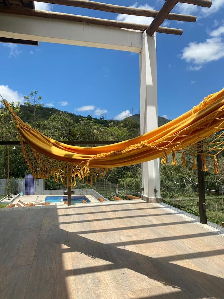 Aluga-se P/ Temporada Vilage No Coração De  Itaitu - Bahia (estado)