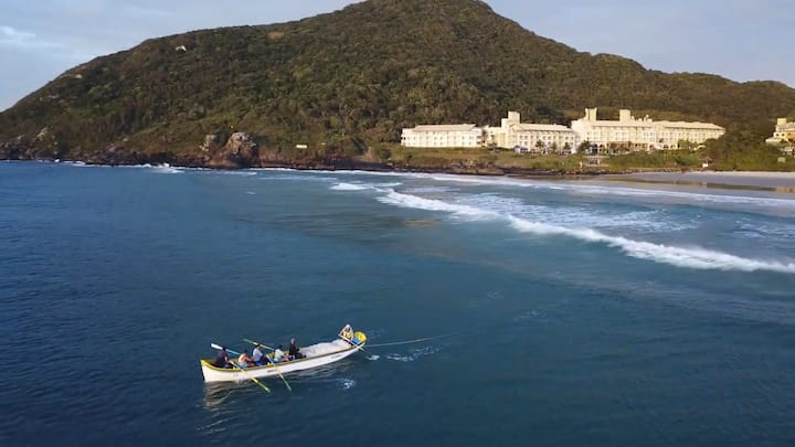 Sunrise Beach Loft, A 5-minute Walk To The Beach - Florianópolis