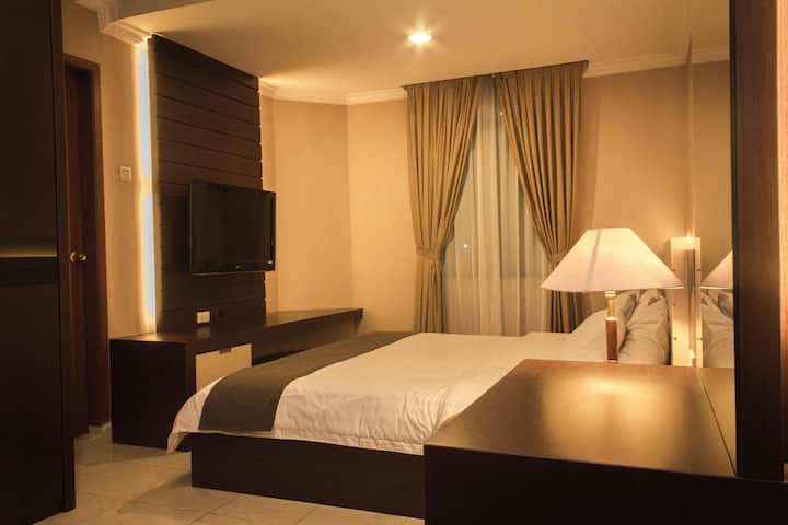 3 Bedroom Suites  1 - 7 Pax - Medan