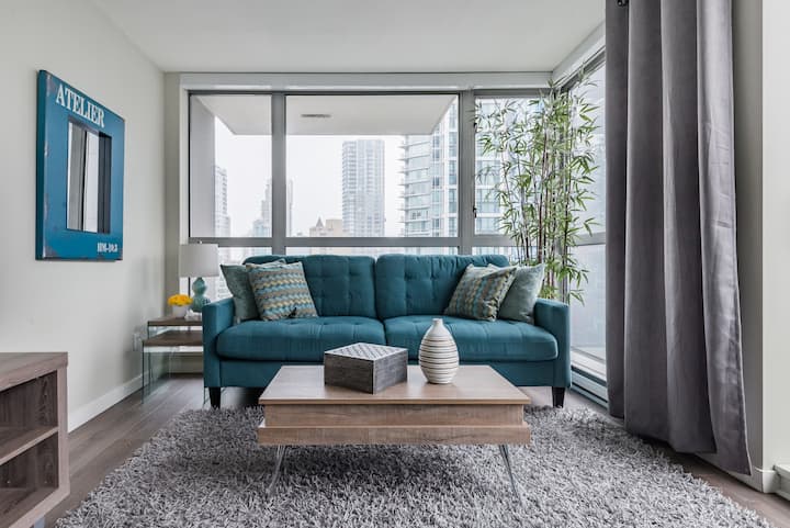 O1 - Yaletown High Rise Condo W City & Park Views - Vancouver
