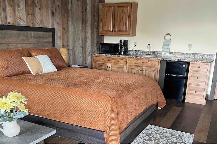 Yellowstone National Park Cabin Rentals | Cottage and Cabin Rentals ...