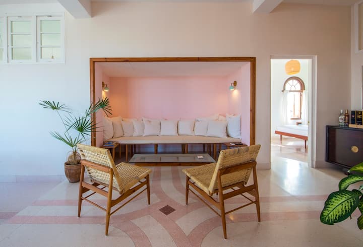 "Twins 2" Luxury 2bed Apt (Wifi+simcard Included) - Cuba