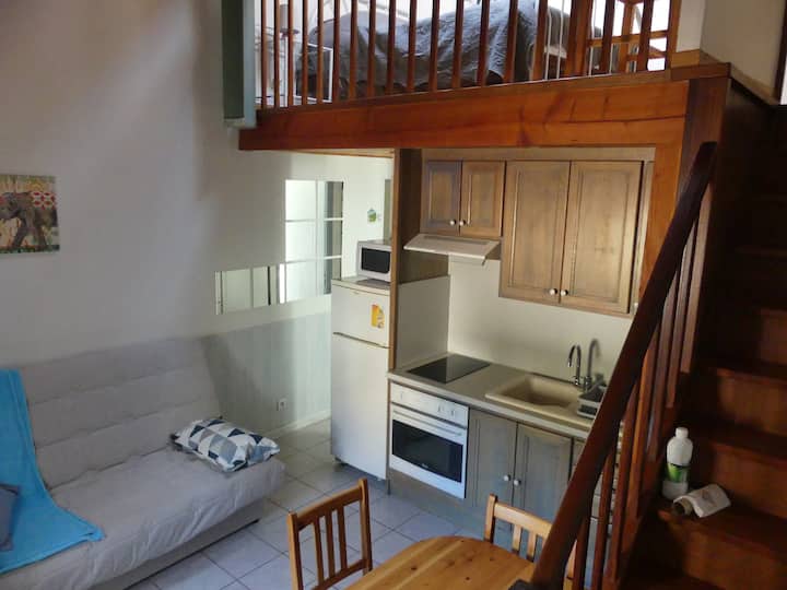 Avène, Appart Duplex, Au 2ième, Coeur Du Village - Avène