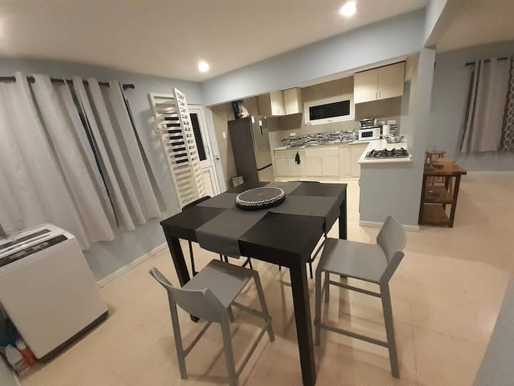 Cozy Renovated House, 2 Bedrooms, Central - Curaçao