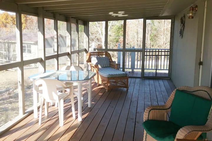 Serenity Cabins Patoka Lake - Patoka Lake, Birdseye