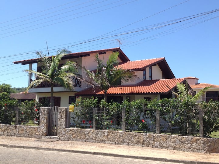 Linda Casa No Centro Garopa - Garopaba