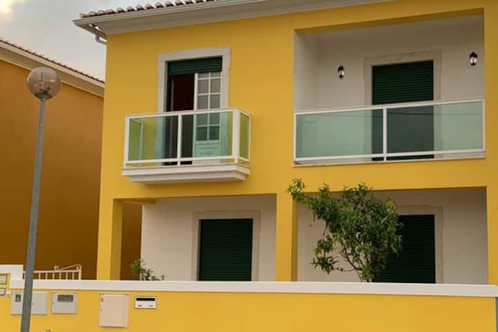 Peaceful 2 Bed Villa - Cadaval