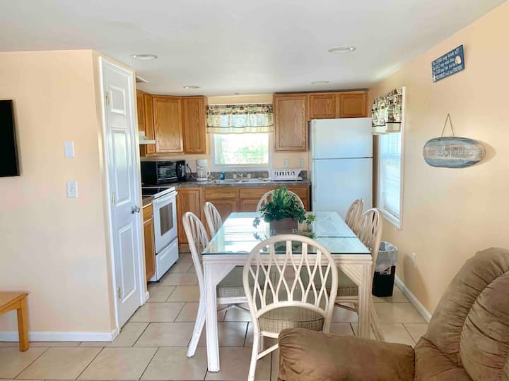Apt D, 2 Beds/1 Bath. - Ocean City, MD