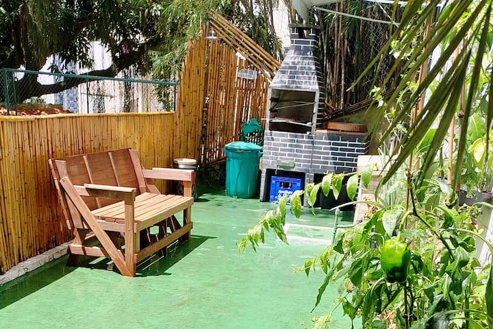 Apartamento Térreo Com Varanda E Churrasqueira - Rio de Janeiro