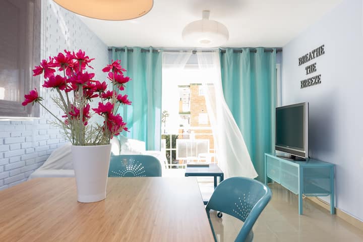 Apartment First Line On The Beach Sea Views Wifi - Benalmádena