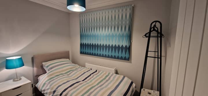 1. Newly Refurbished Single Room In Leafy Detached - Marlow, UK