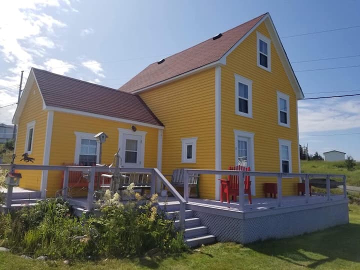 Postage Stamp House - Newfoundland and Labrador