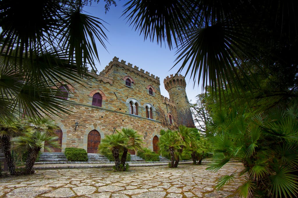 Borgia Castle in Tuscany - Italy - Castles for Rent in Passignano Sul ...