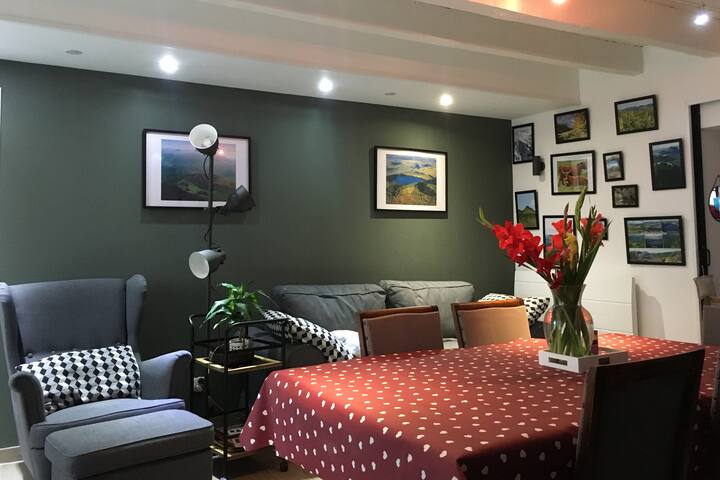 Maison De Campagne, Idéale Pour Se Ressourcer. - Lac d'Aydat