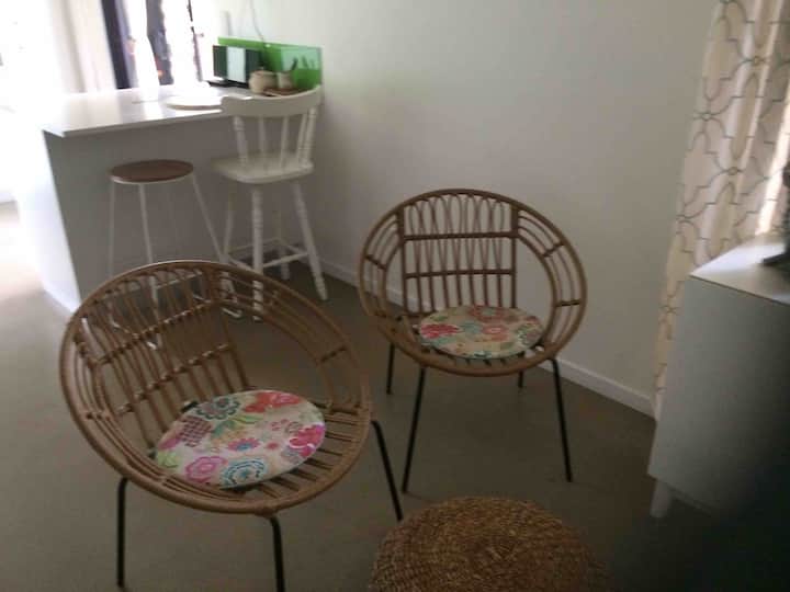 Affordable Fully Self Contained Clean Comfortable - Cairns