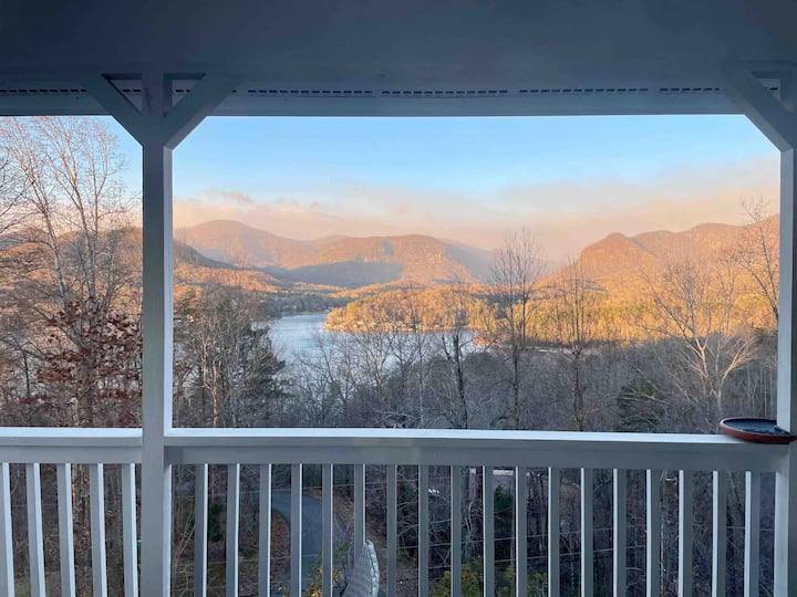 Hot Tub • Game Room • Mtn Views • Private Lake - Chimney Rock, NC