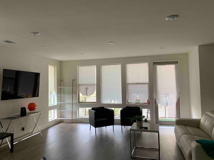 Lively Room Available For Vegetarians - San Ramon, CA