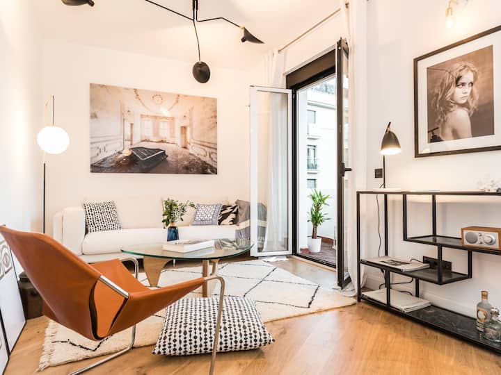 Modern And Bright Property With Terrace - Madrid