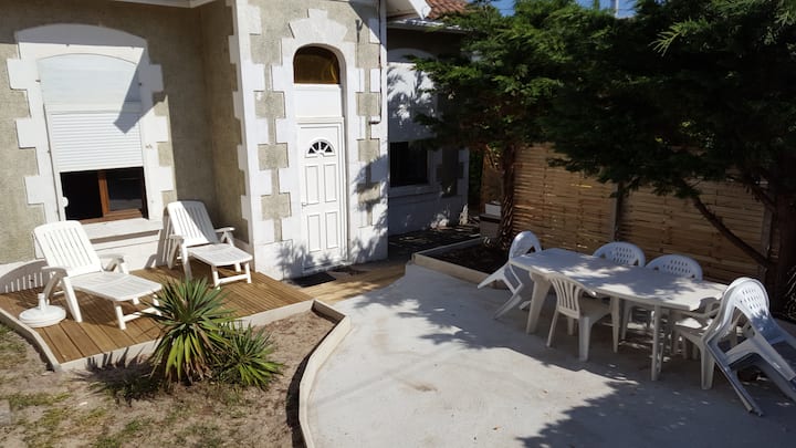Maison De Style Arcachonaise à 2 Pas De La Plage - Lacanau