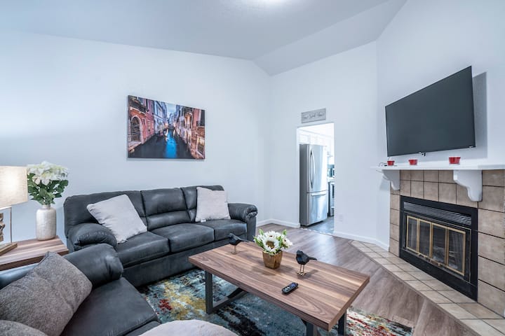 ☀️Sacto Sunny House ☀️ - Sacramento, CA