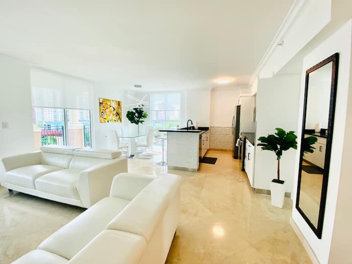 Modern Elegant 3br/2ba | The Nayelet Beach Condo! - Hallandale Beach, FL