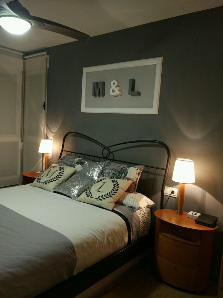 Moderna Habitación Perfecta Para Parejas - Cheste