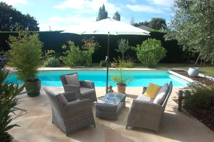 Chambre Au Calme Avec Joli Jardin Et Piscine - La Plaine-sur-Mer