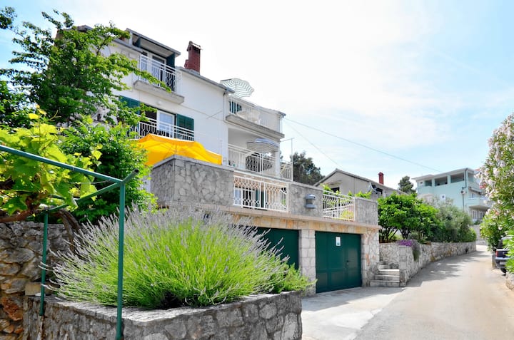 Apartment On Hvar, Jelsa, Croatia 1 - Jelsa