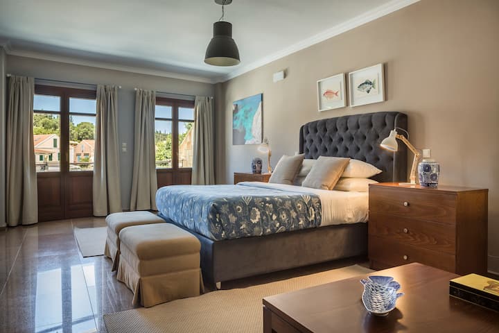 Balhambra Executive Suite 111 Partial Harbour View - Fiskardo