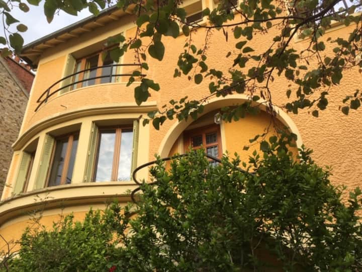 Maison Chaleureuse Avec Jardin à Montreuil - Montreuil