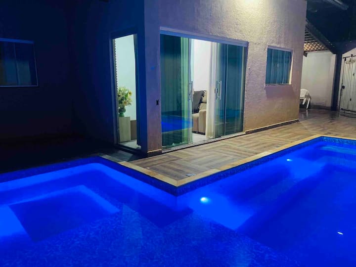 Casa Com óTima Localização - Anápolis