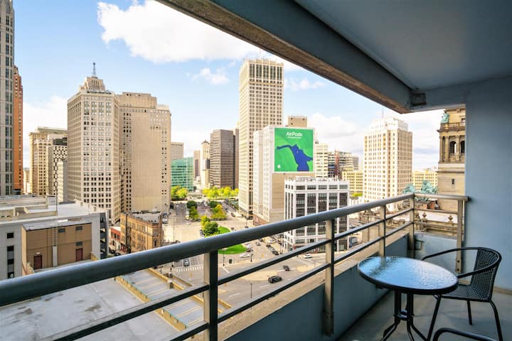 7 Best Hotels With Pool In Detroit, Michigan | Trip101