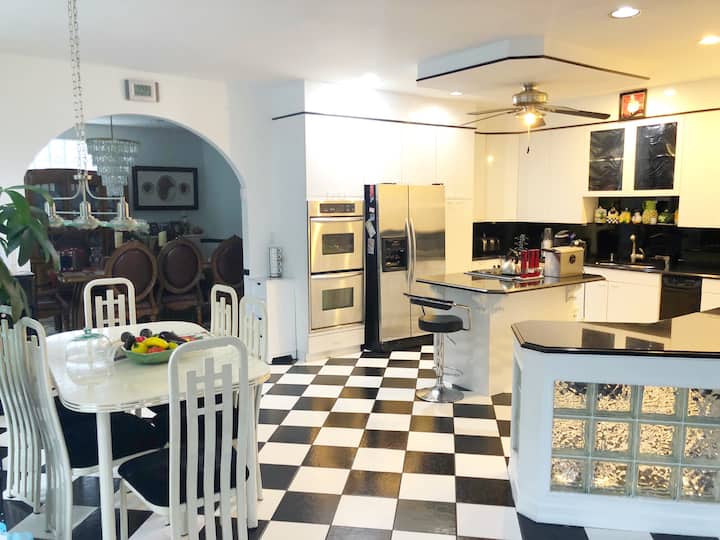 Private Room 5 Minutes From Stony Brook University - Stony Brook, NY