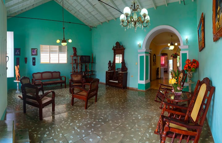 Hostal Tuto Y Cary (Hab 6) - The Bahamas