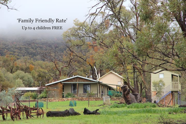 Kookaburra Creek Retreat "Kookaburra House" - Wilmington