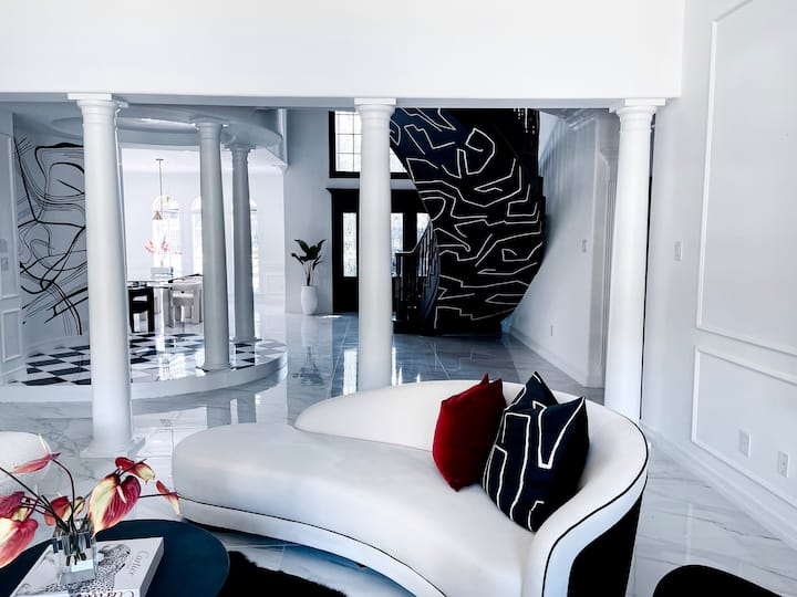 Houston Celebrity Home -Pool | Spa | Cinema - Houston, TX