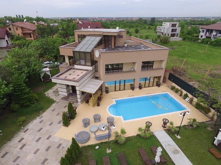 Dream Party Villa - Bucarest