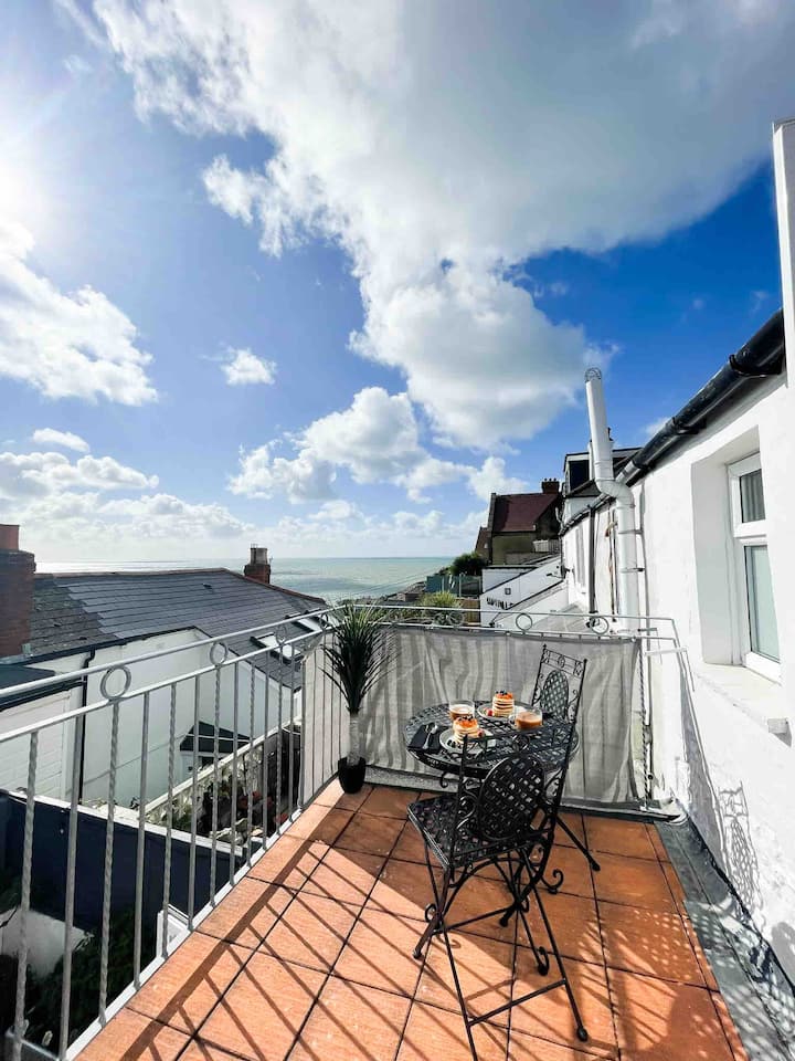 Unique-2 Bed-views-the Botanist Rest Ventnor Iow - Shanklin