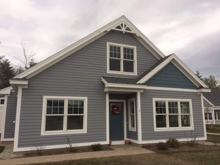 Contemporary Cottage In Gated Community! - Kennebunk, ME