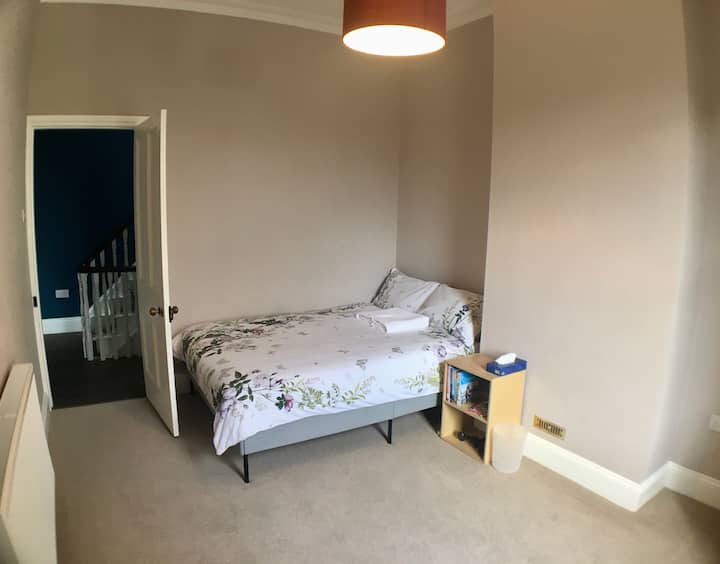 Double Room In Recently Refurbished Victorian Flat - Bristol